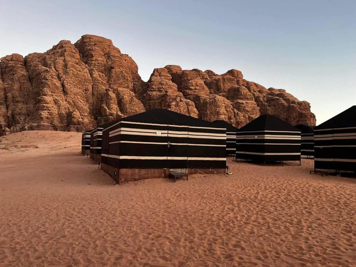 Wadi Rum Desert Experience - 約旦