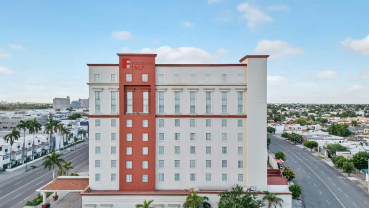 Fiesta Inn Express Ciudad Obregón - Baja California Sur