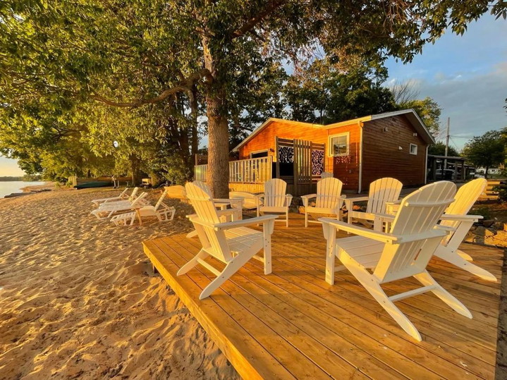 The Finch Beach Resort - North Bay