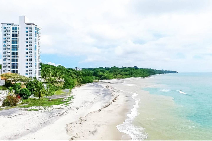 Sun N' Sand Retreat - Panama