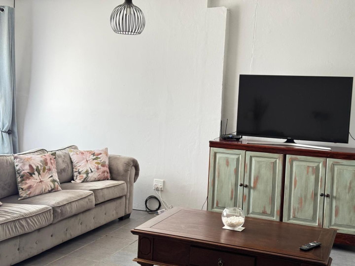 Ameib Nest - Windhoek