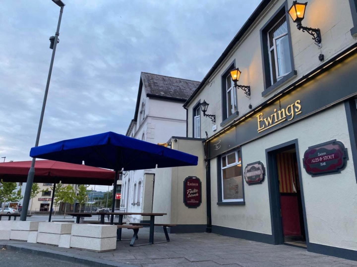 Ewings Bar & Self-catering Accommodation - Ireland
