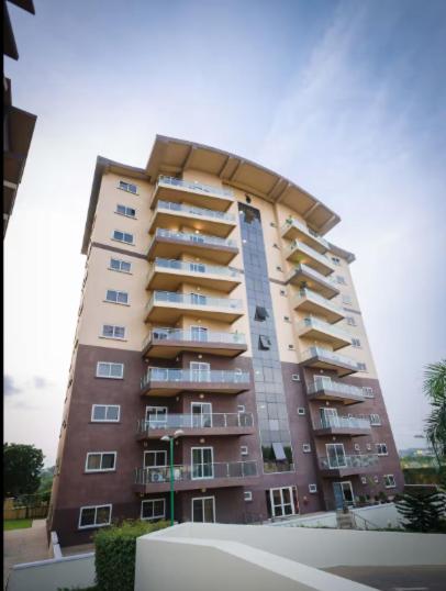 Polo Heights-sky Suites - Acra