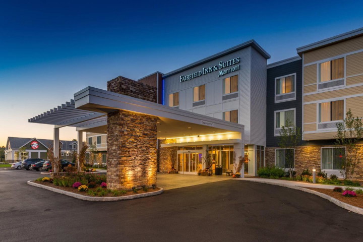 Fairfield Inn & Suites By Marriott Plymouth White Mountains - 坎普頓