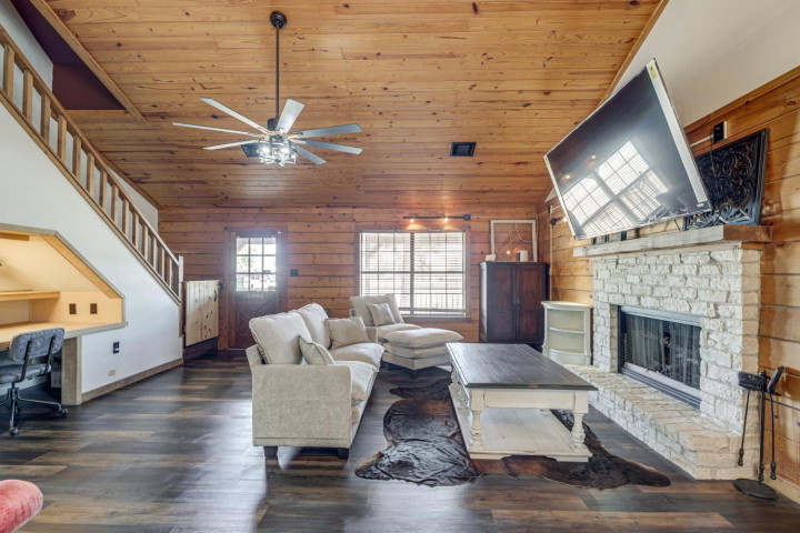 Cabin Near Bastrop State Park, 30 Mi To Austin - Bastrop, TX