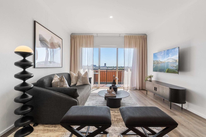 Camperdown Cozy Corner 10 - Rosebery