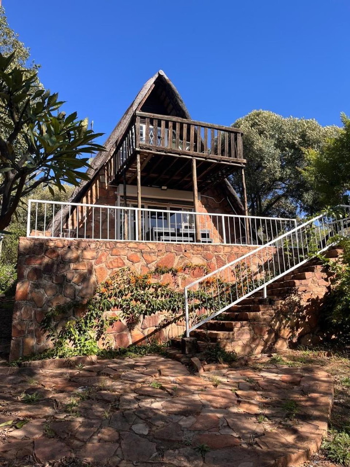 Tshiamo Bush Chalet - Buffelspoort