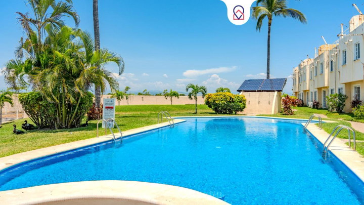 Family House With Private Jacuzzi & Pool, 3 Bedrooms - Acapulco