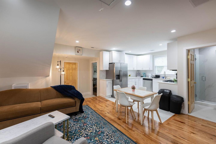 Comfortable 3br-2ba Near Old Greenwich In Stamford - Stamford, CT