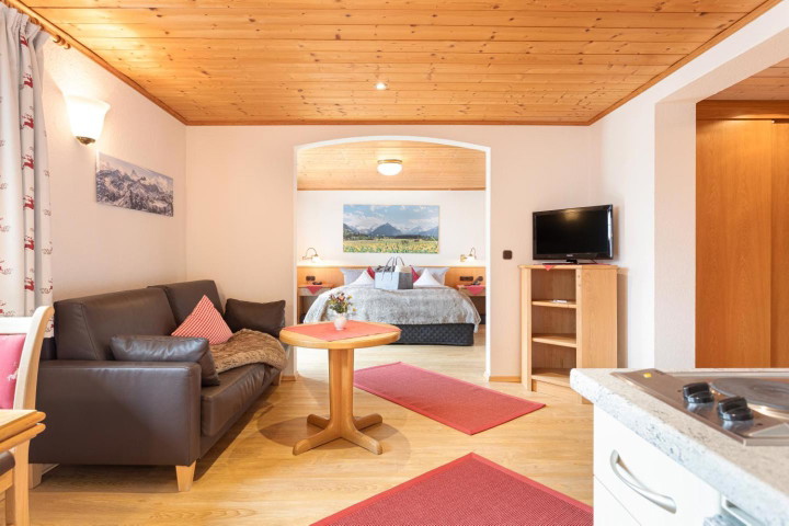 Familien- Und Wellnesshotel "Landhaus Viktoria" - Kleinwalsertal