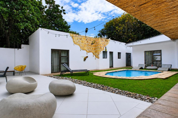 Hunni Hotel Melrose Edge - Sandton