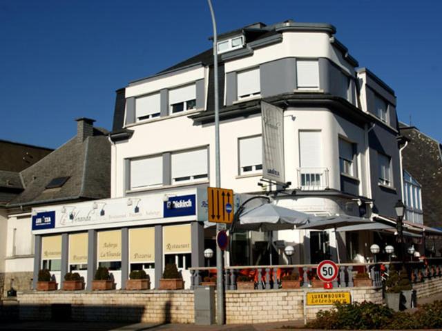 Auberge La Veranda - Strassen