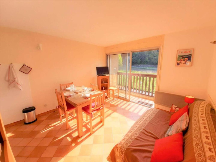 Charmant T2 à Saint-lary-soulan Avec Balcon, Parking, Et Casier à Skis - Pic du Midi