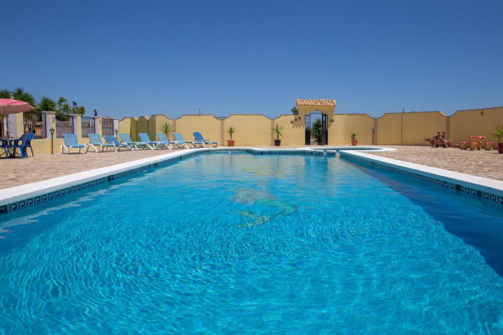 Casa Ana - Delightful Semi-detached Villa With Large Swimming Pool, Tennis Court And Huge Gardens Plus Free Wifi - Mojácar
