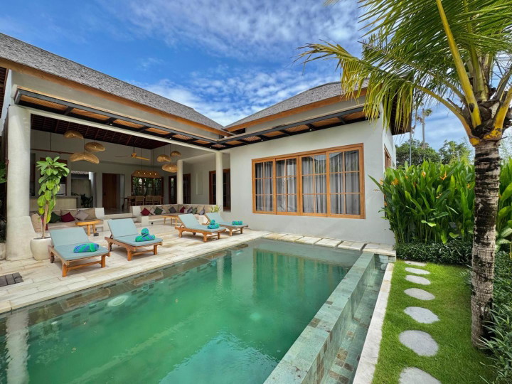 Ersanea Villas Seseh - Bali
