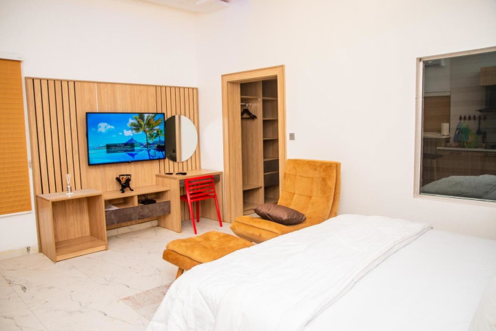 Alder Studio Apt+gym+snooker Board. Rhodabode Nile - Abuya