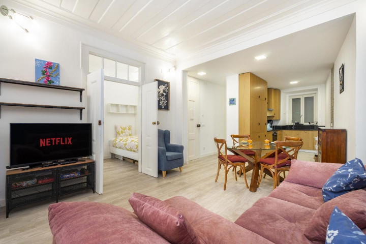 Whome Bairro Alto 2-bed Central Location Fully Equipped - Lisbon