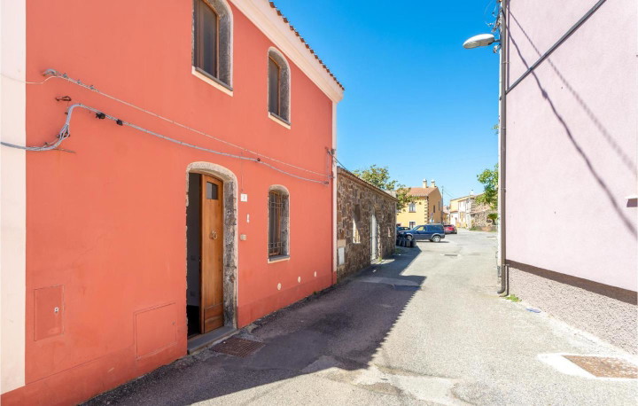3 Bedroom Beautiful Home In Milis - Sardinien