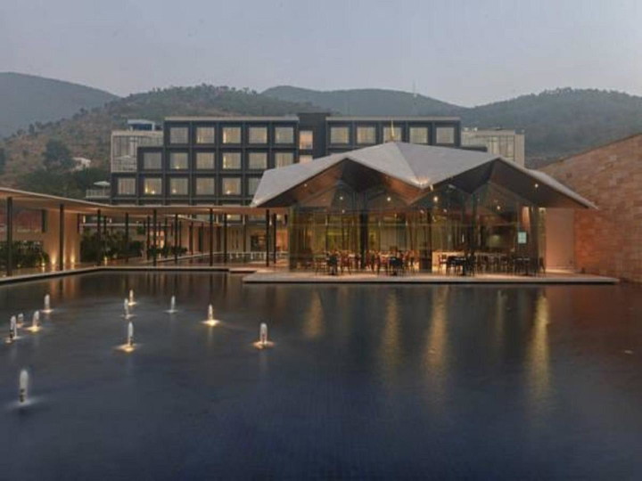 Marasa Sarovar Premiere - Tirupati