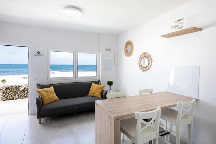 Horizonte Atlántico: Un Rincón En El Paraíso - Canary Islands