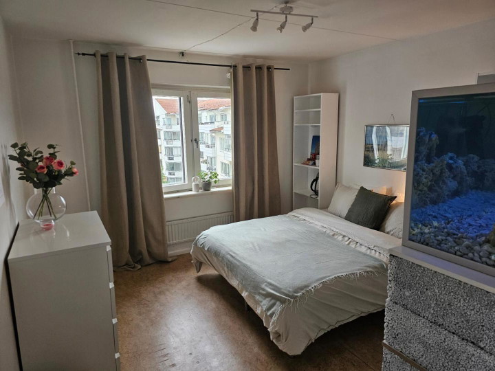 Central Room With Private Entrance And Ensuite Bathroom - Stockholm