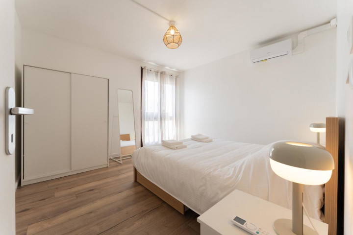 A350 Suites - Appartement Climatisé, 2 Chambres - Cugnaux