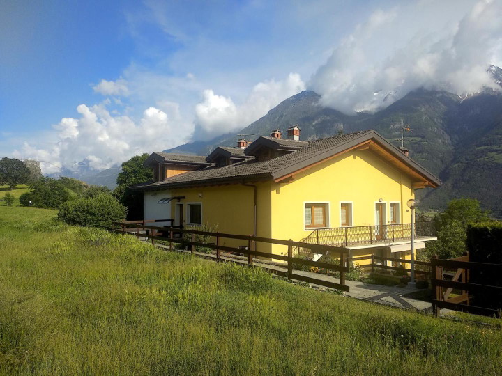La Pace Della Montagna Alle Porte Della Città - Aosta