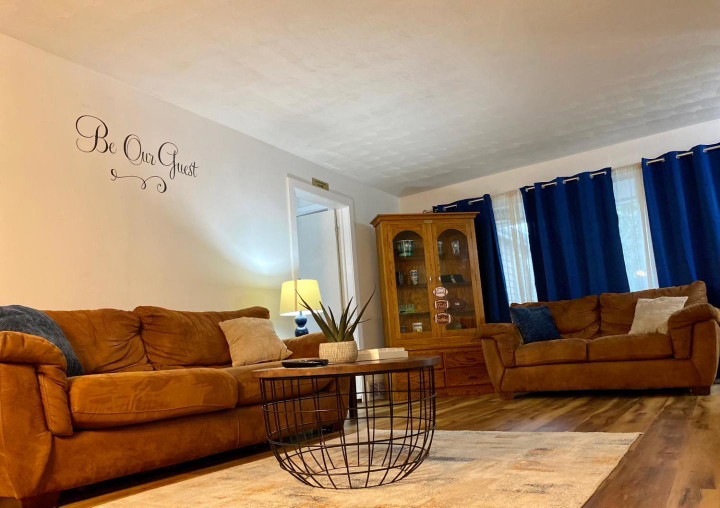 Luxury 5br, 2 Ba Home Near Notre Dame- Game Room! - South Bend, IN