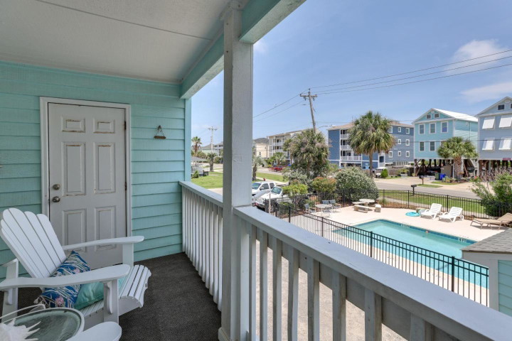 Across The Street From Ocean: Surfside Beach Condo - Surfside Beach, SC