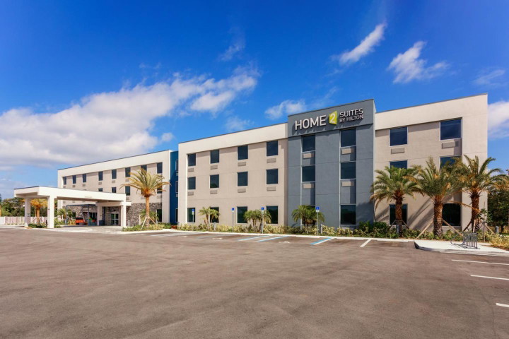Home2 Suites By Hilton Vero Beach I-95 - Vero Beach, FL