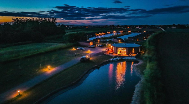 Lakeside Fishing Retreats - Lincolnshire