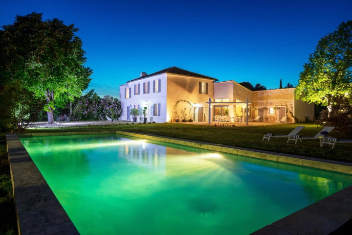 La Bastide De Damien, 5 Clefs Demeure D'exception Et Table Remarquable Dans Le Guide Teritoria, Jacuzzi Privatif, Cuisine éToilée Dominique Frérard - Aix-en-Provence