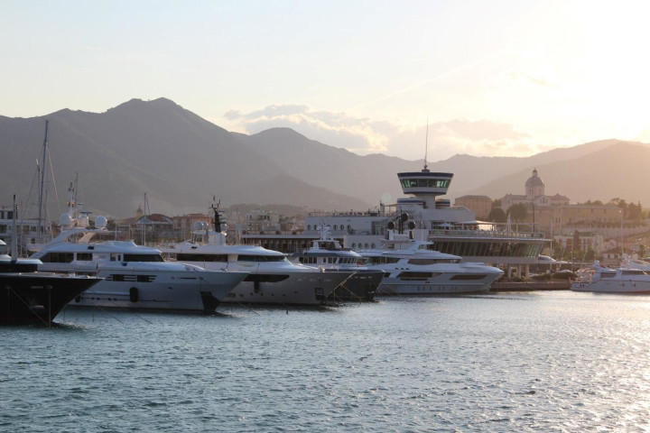 Yacht Club Marina Di Loano | Una Esperienze - Borgio Verezzi