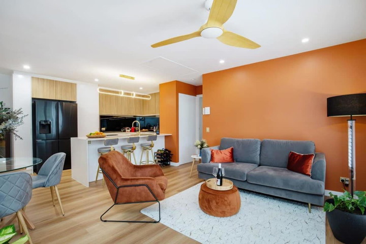 Top Floor In Burleigh Pool Parking Walk To Beach - Tweed Heads