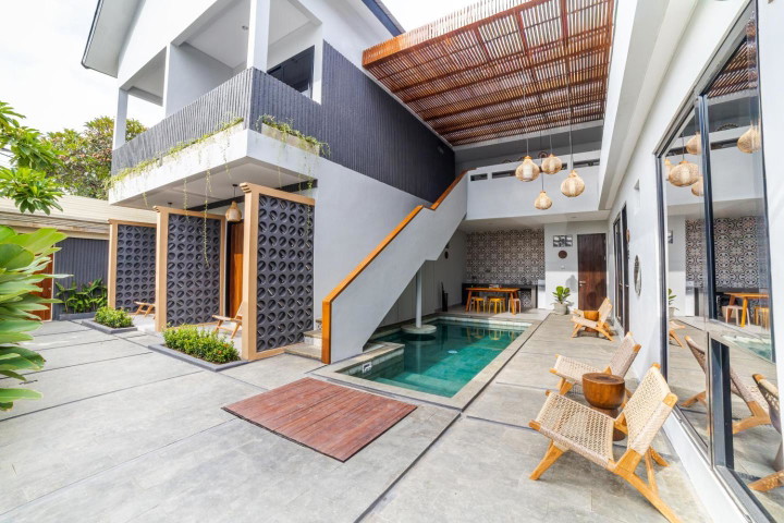 Padinis Villa & Coffee - Sanur