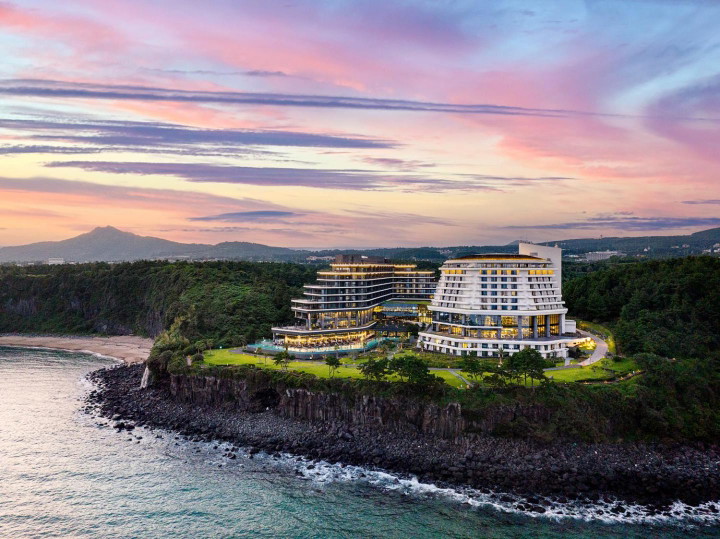 Parnas Hotel Jeju - Seogwipo-si