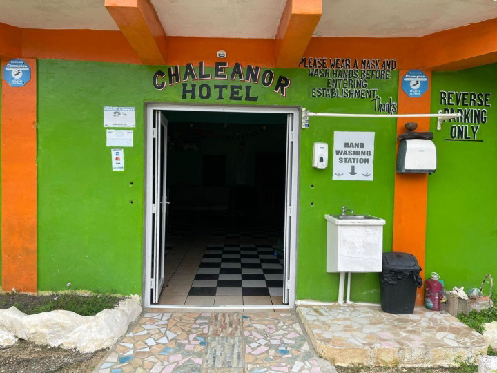 Chaleanor Hotel - Belize