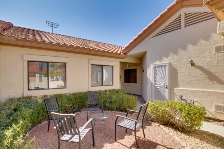 7 Mi To Mill Ave: Bbq-ready Mesa Townhouse - Mesa, AZ