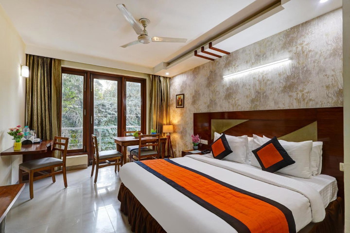 Hotel B Stays - Gurugram
