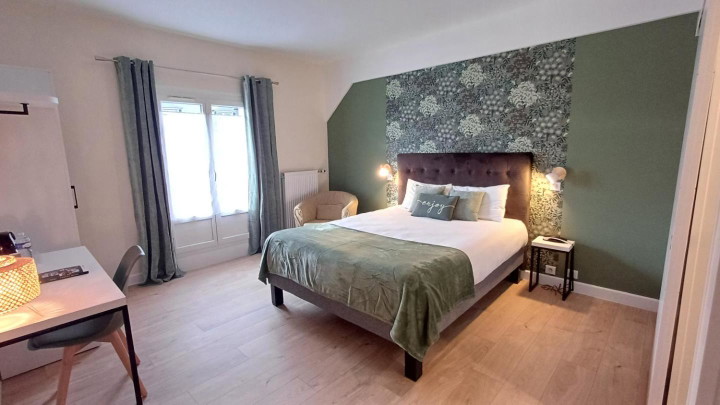 Logis Hotel Le Cerf - Loiret