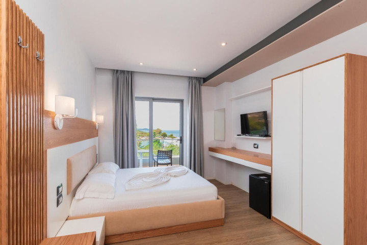 Ventus Hotel - Ksamil
