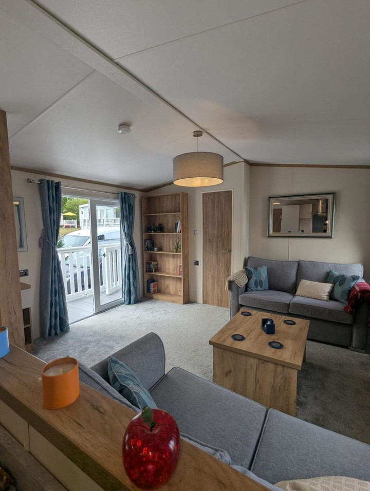Spacious Comfortable Holiday Home With Unique Layout On 5 Star Shorefield Holiday Park - Brockenhurst
