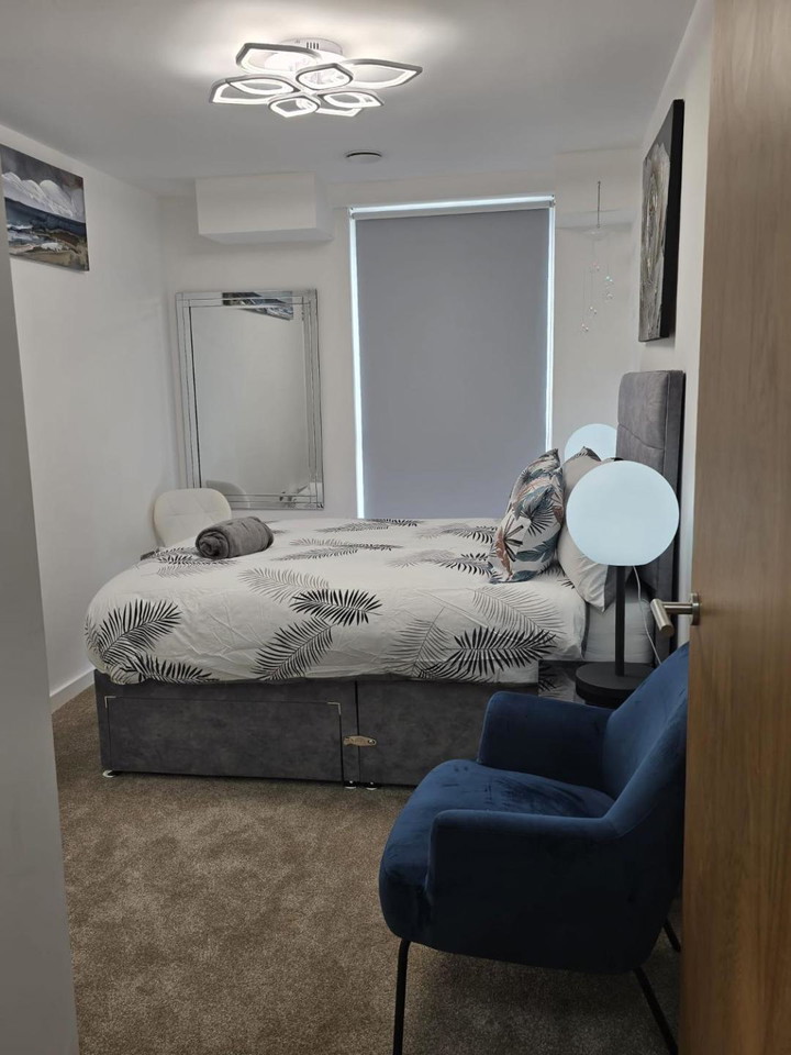 Mega3 Luxury 2bedrooms Apartment -2baths, 2toilets - Moffat