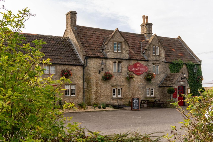 Crown Inn At Tolldown - Castle Combe