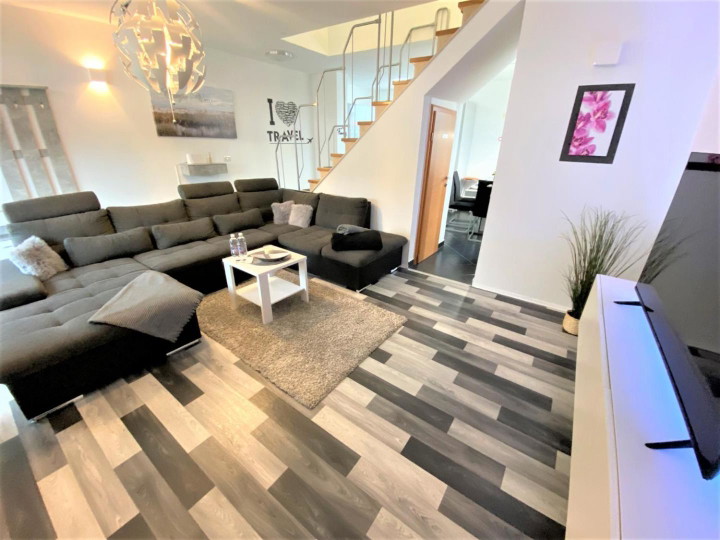 Luxus Wohnung Auf 2 Etagen 3br! +Netflix +High-end Ausstattung - Medulin