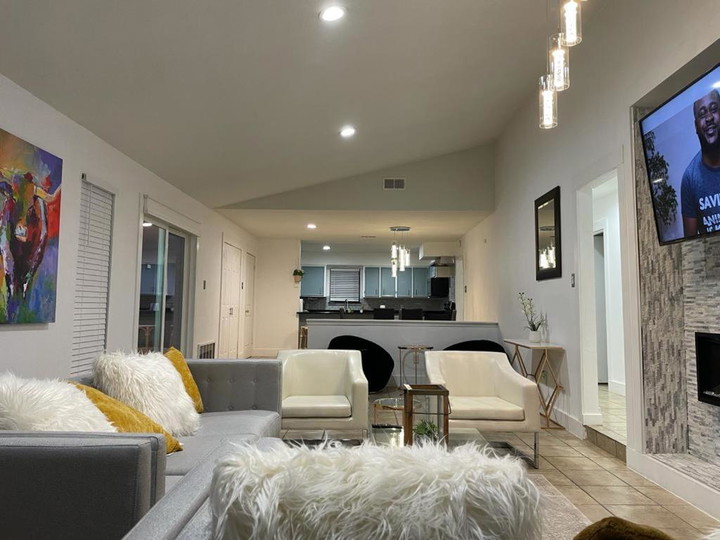 Luxury Home-minutes From Dfw & Dallas Love Field - Irving, TX