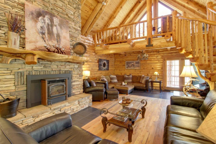 Fire Pit + Hot Tub: Lakeside Cabin On 2 Acres! - Arizona