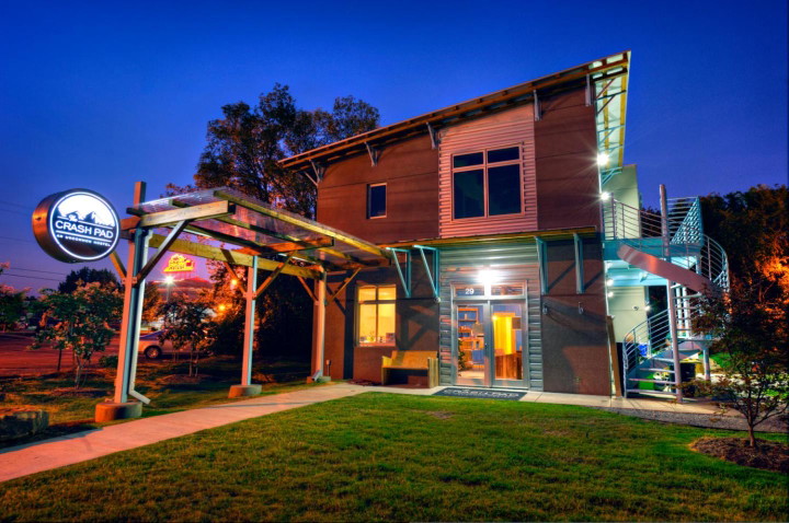 The Crash Pad: An Uncommon Hostel - Tennessee