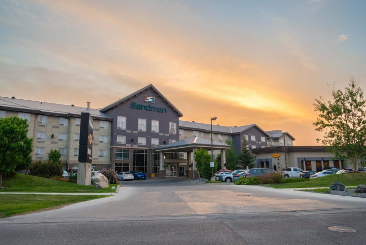 Sandman Hotel & Suites Calgary South - Calgary