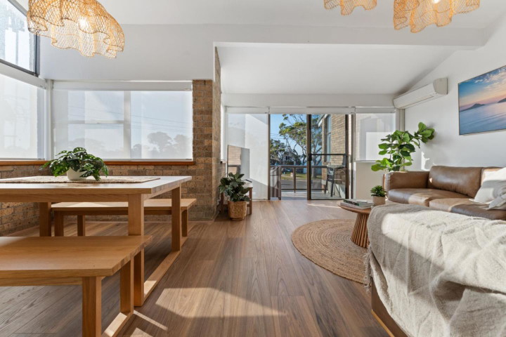 Shoal Bay Beachfront Escape - Nelson Bay